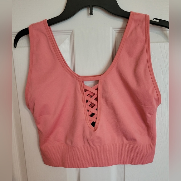 Love Life Live | Tops | Euc Coral Sports Athletic Tank Bra | Poshmark